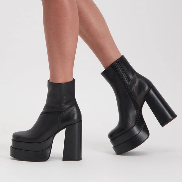 Steve Madden | Shoes | Bnib Black Steve Madden Cobra Boot | Poshmark